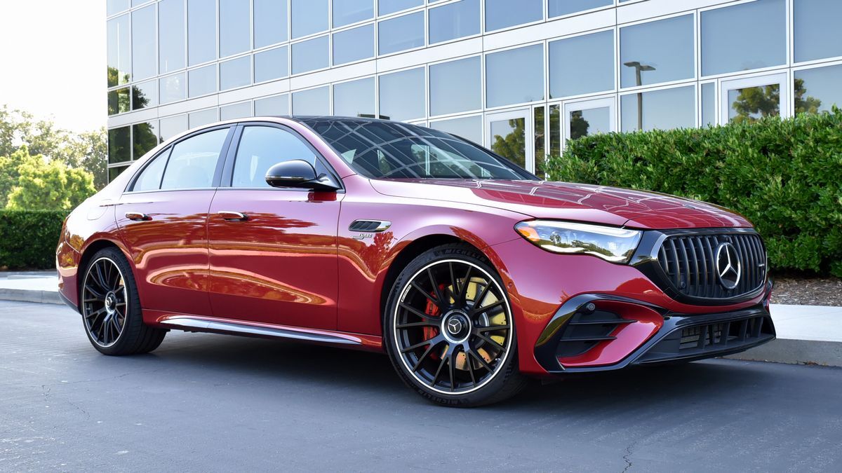 Mercedes Recalls Some AMG E-Class Sedans - Kelley Blue Book