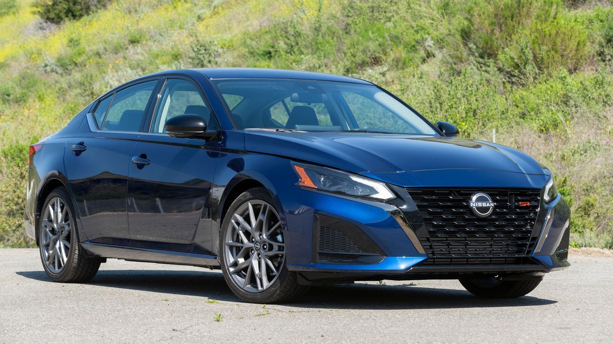 Here's What You Get on a Fully Loaded 2026 Nissan Altima - Kelley Blue Book