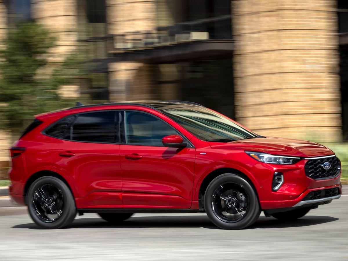 Ford Escape, Lincoln Corsair Recalled Over Seat Belt Issue - Kelley ...